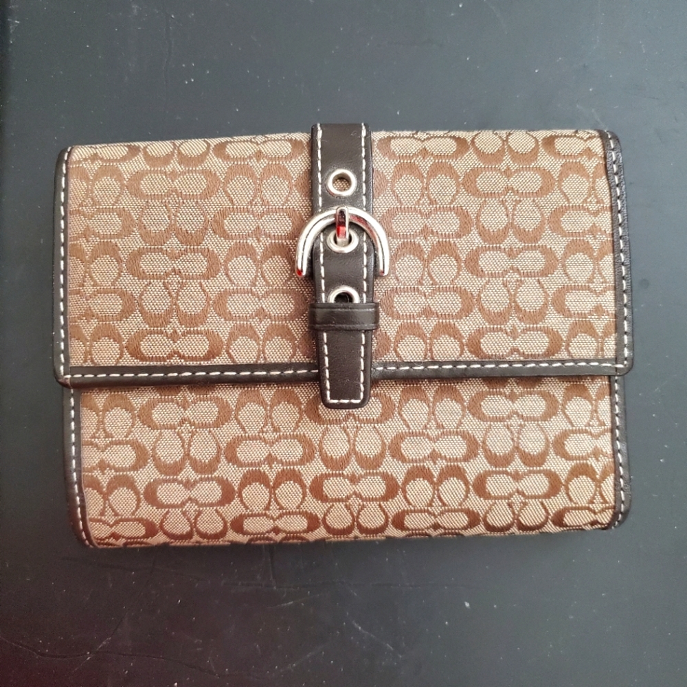Small Coach Mini Signature Trifold Wallet - Gem